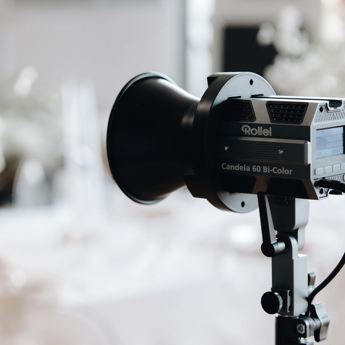 The magic of light:candela lights in wedding photography – Rollei